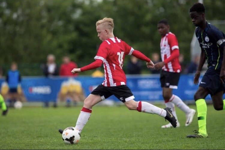 Sven Simons - Essel Sports Management