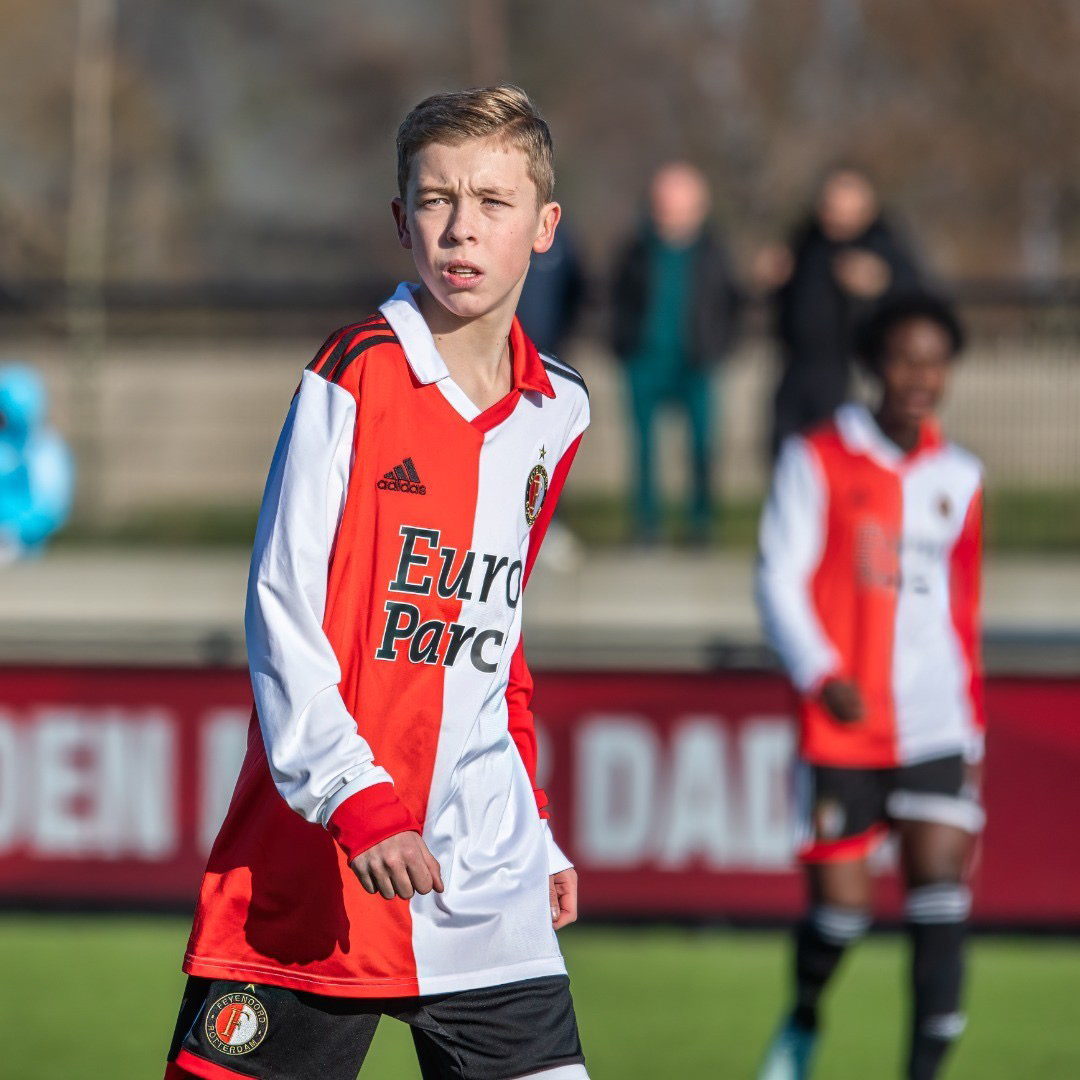 Nicky Rueck - Essel Sports Management